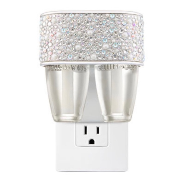 Bath & Body Works | Accents | Bbw Scent Switching Wallflowers Duo Plug ...